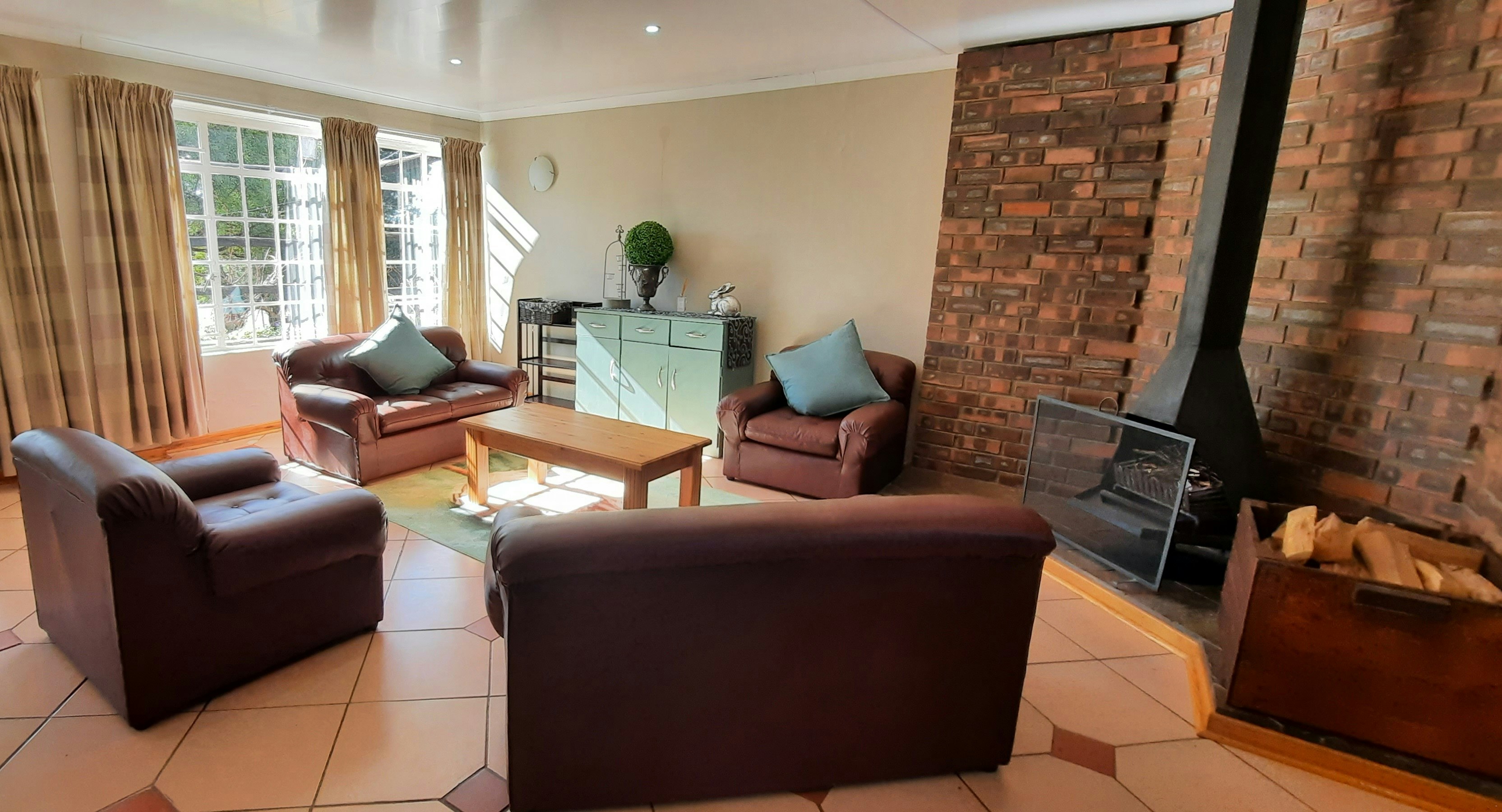 Willowdene Guest Farm | LekkeSlaap