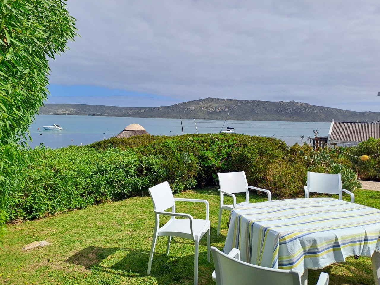 Langebaan Bayside Cottage | LekkeSlaap