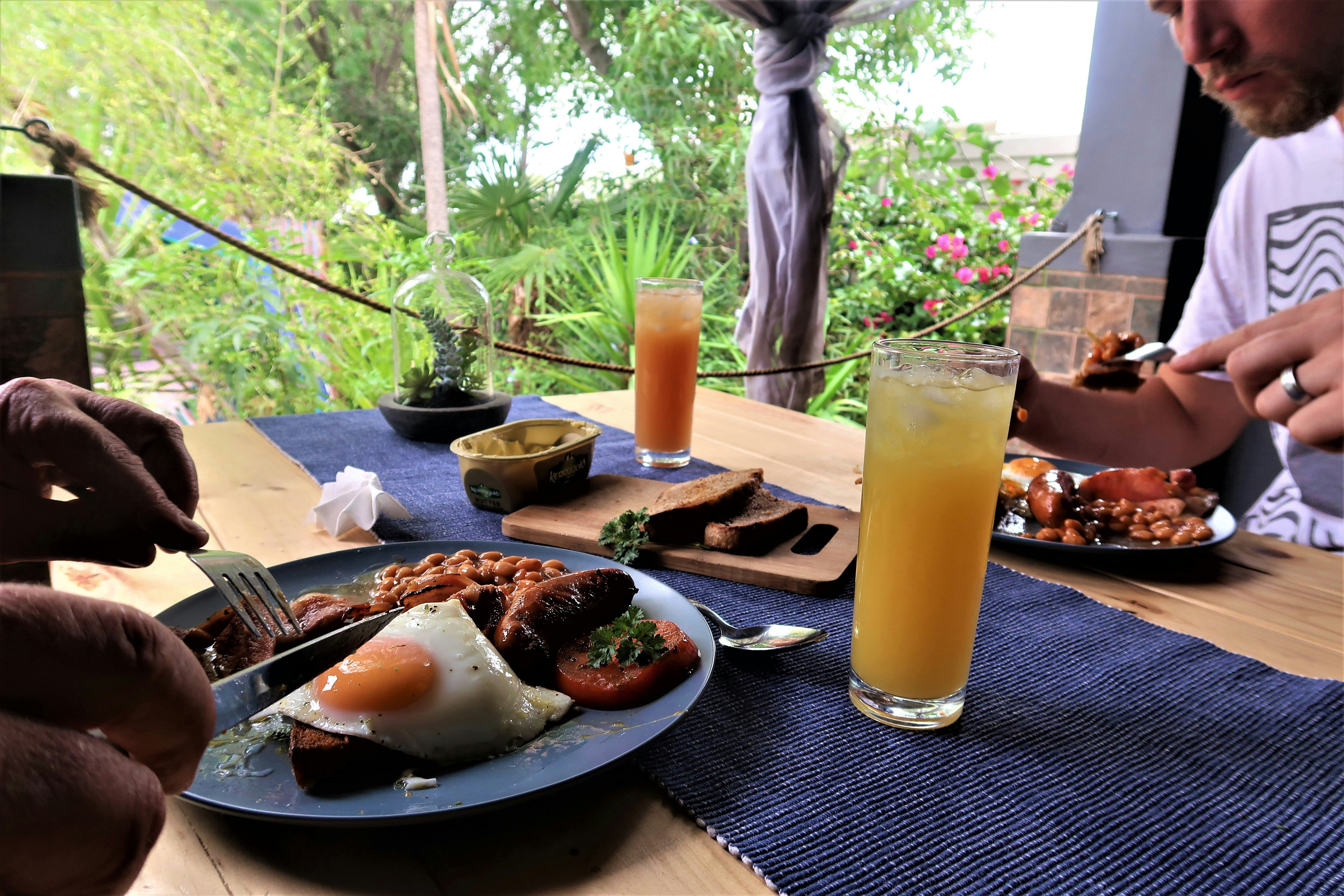 Karoozin Village | LekkeSlaap