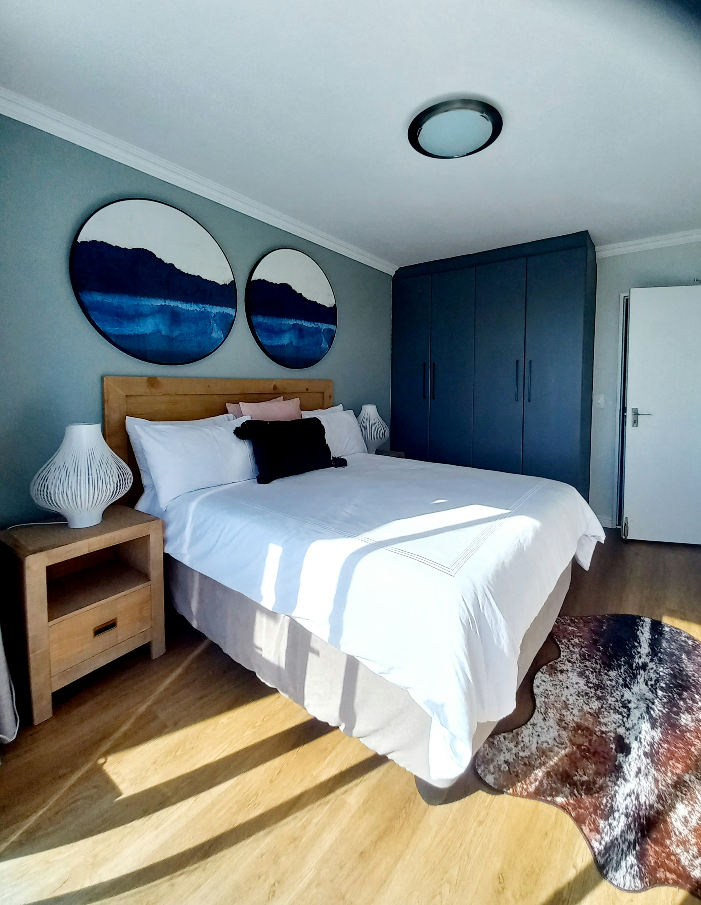 2 Dolphin Ridge | LekkeSlaap