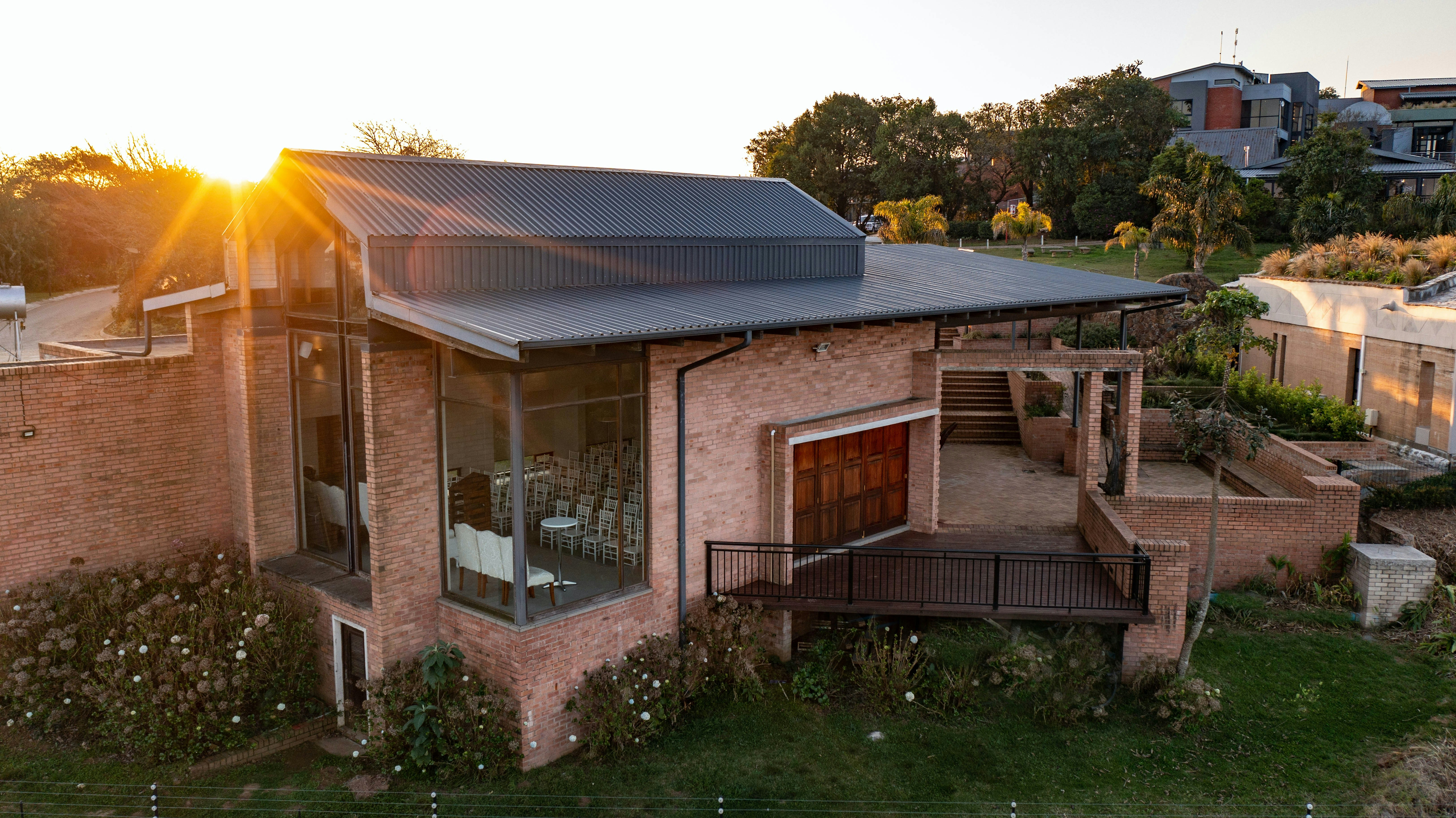 Angels View Hotel | LekkeSlaap