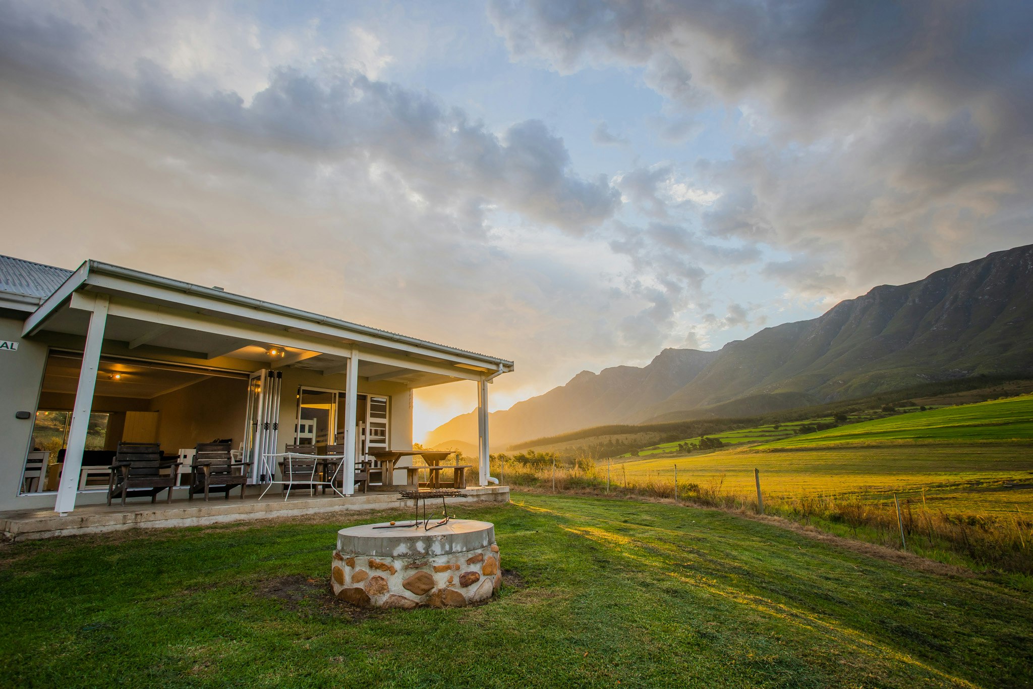 LekkeSlaap Official Site: Best Accommodation in South Africa