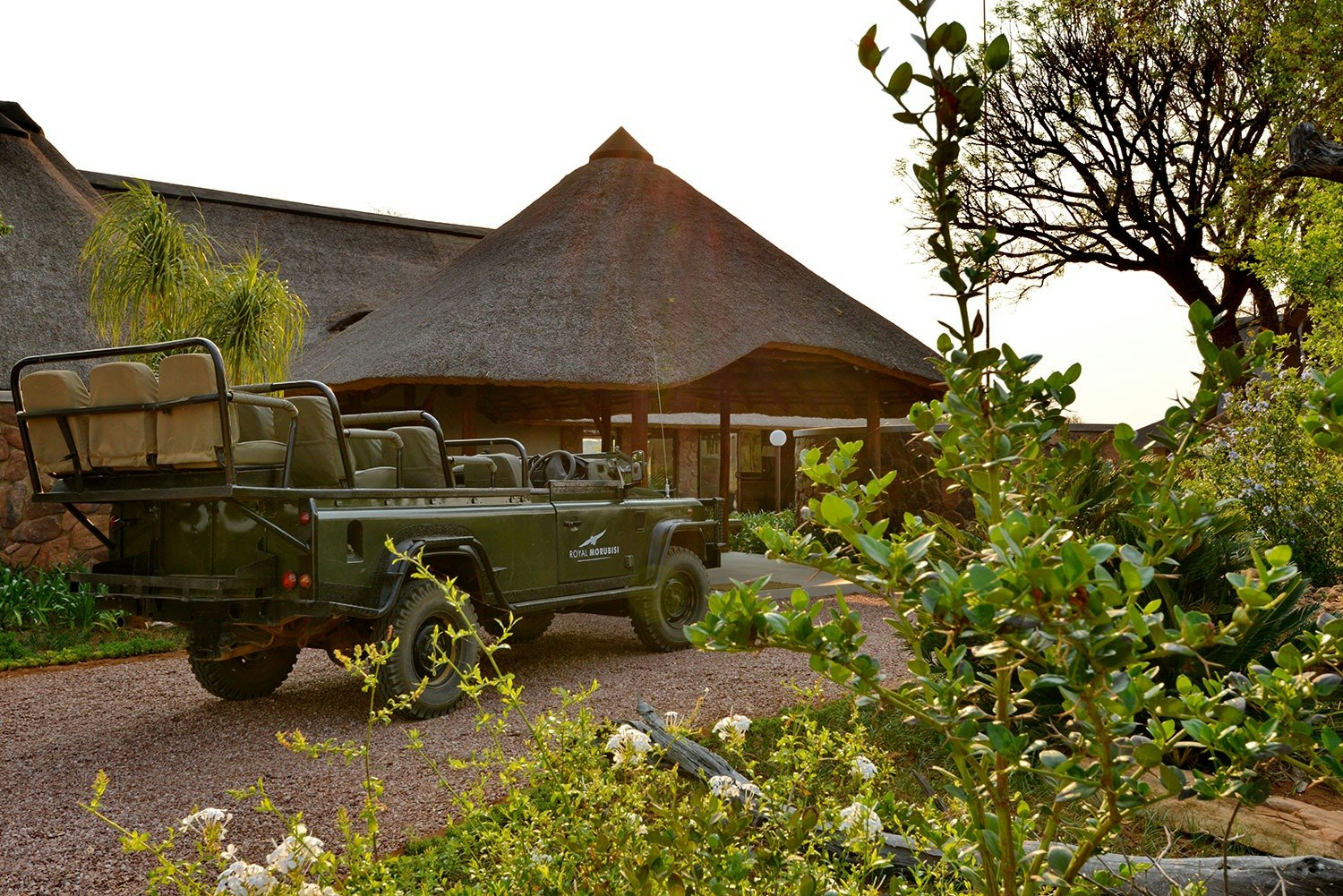 Royal Morubisi River Lodge | LekkeSlaap