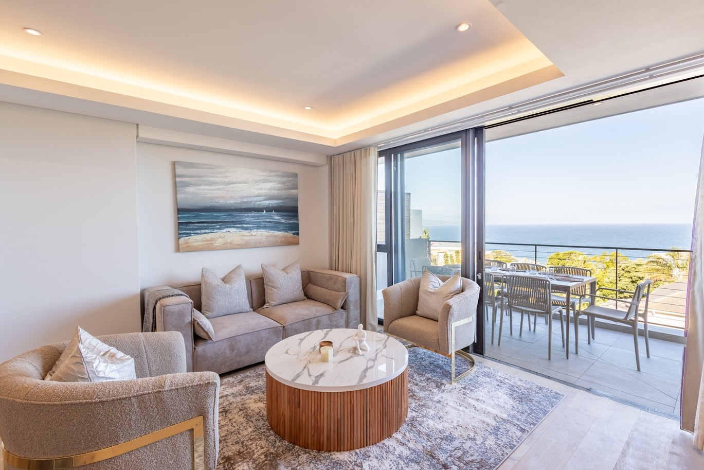 Plett Quarter Apartments | LekkeSlaap