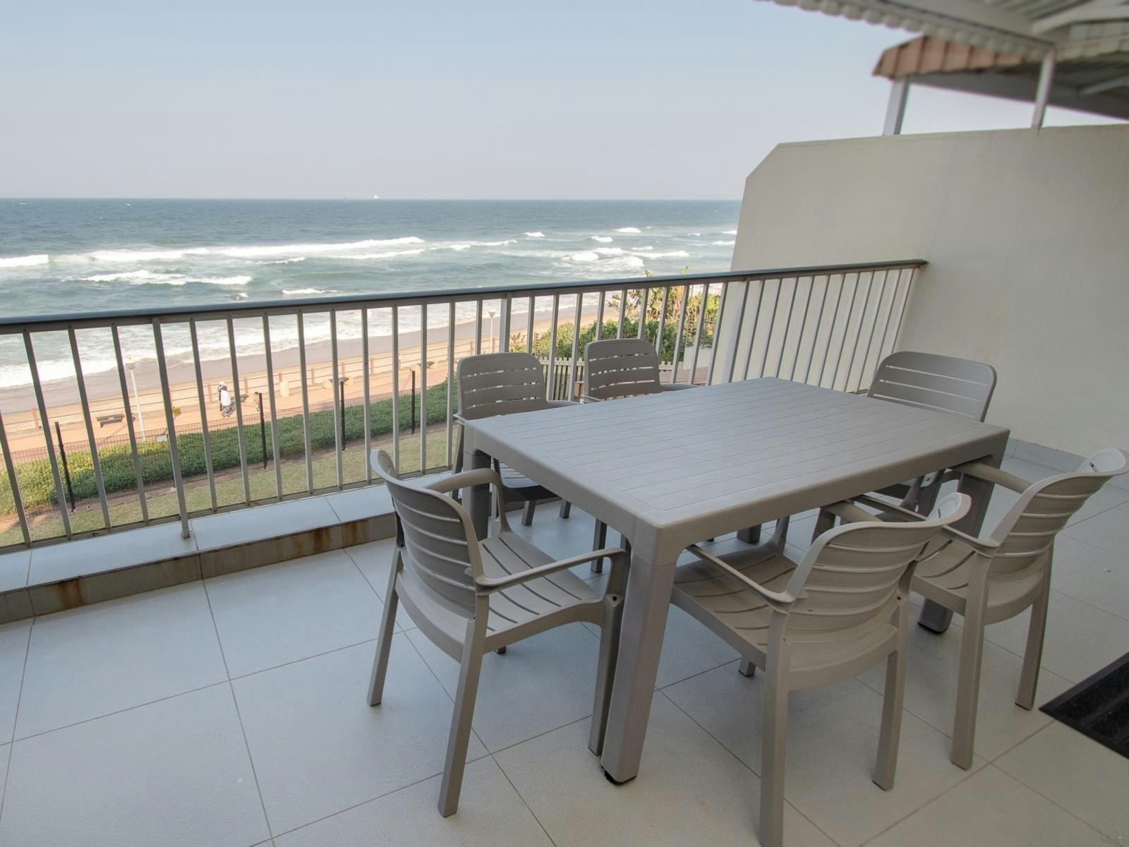 8 Bronze Beach | LekkeSlaap