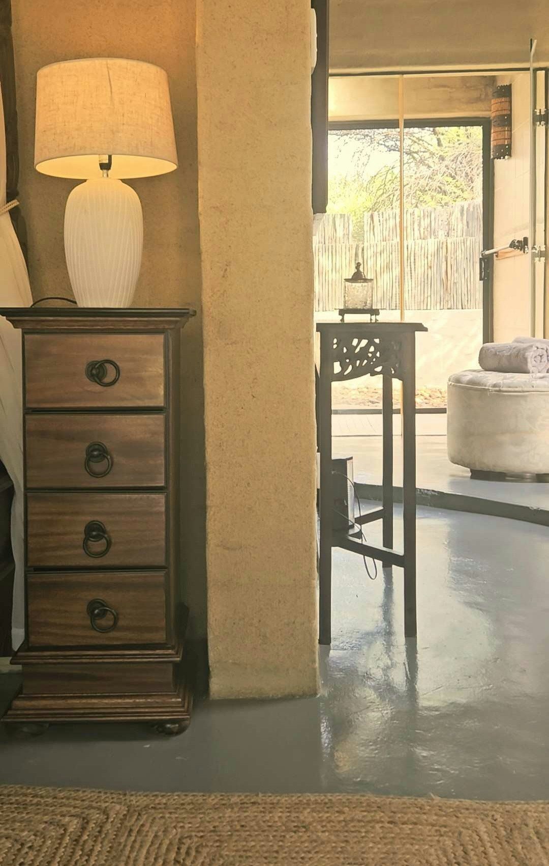 Isinkwe Lodge | LekkeSlaap