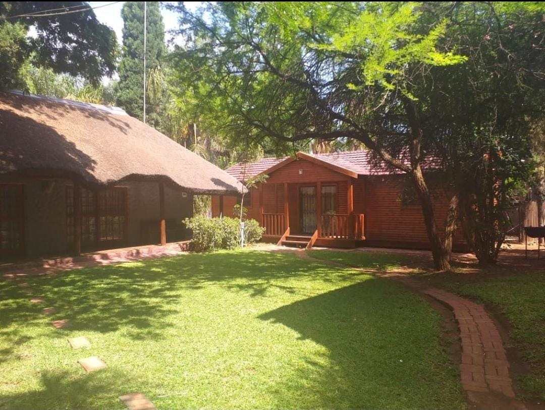 Intsingizi Bird Lodge | LekkeSlaap