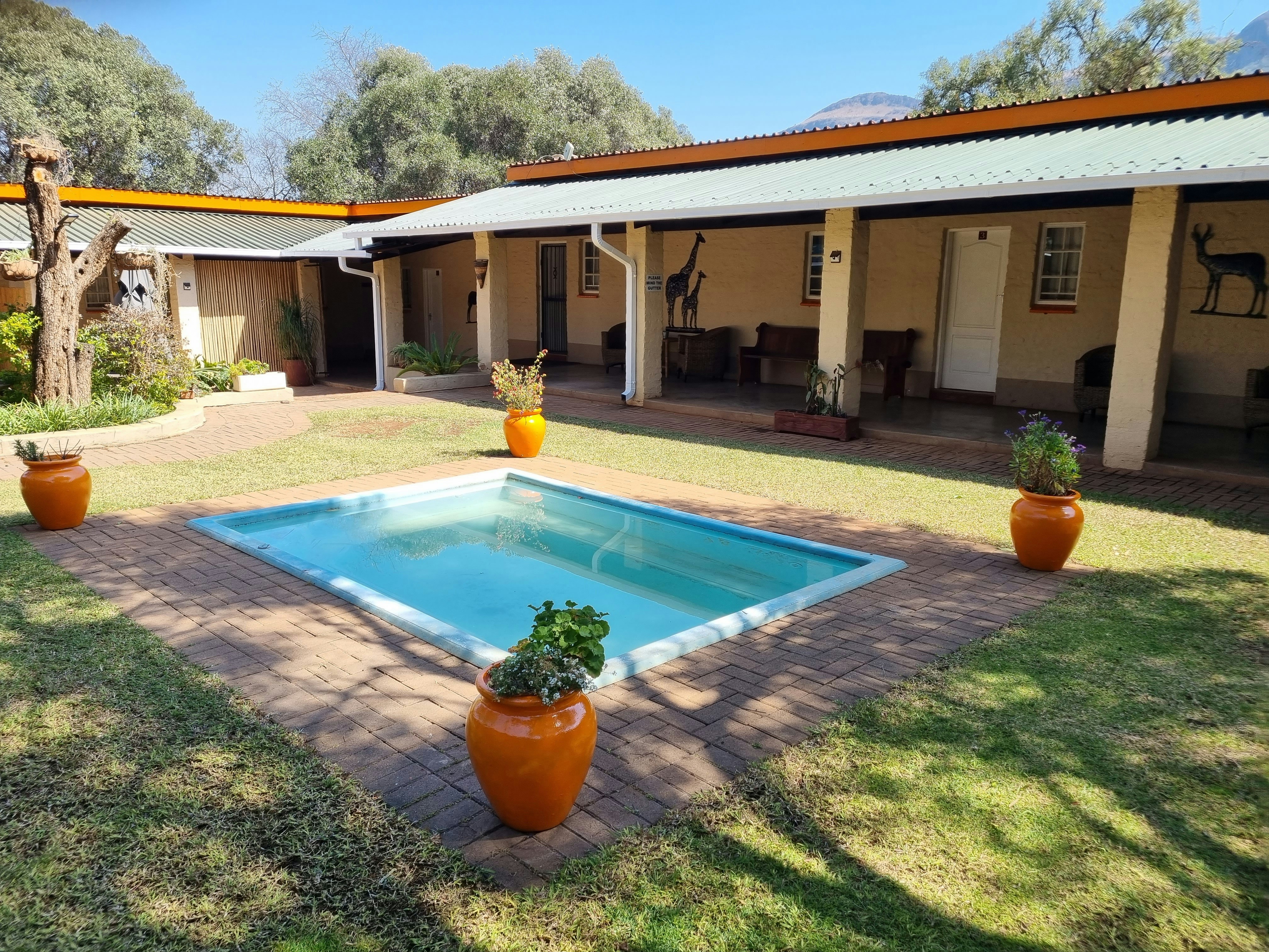 Harties Is Africa Safari Lodge | LekkeSlaap