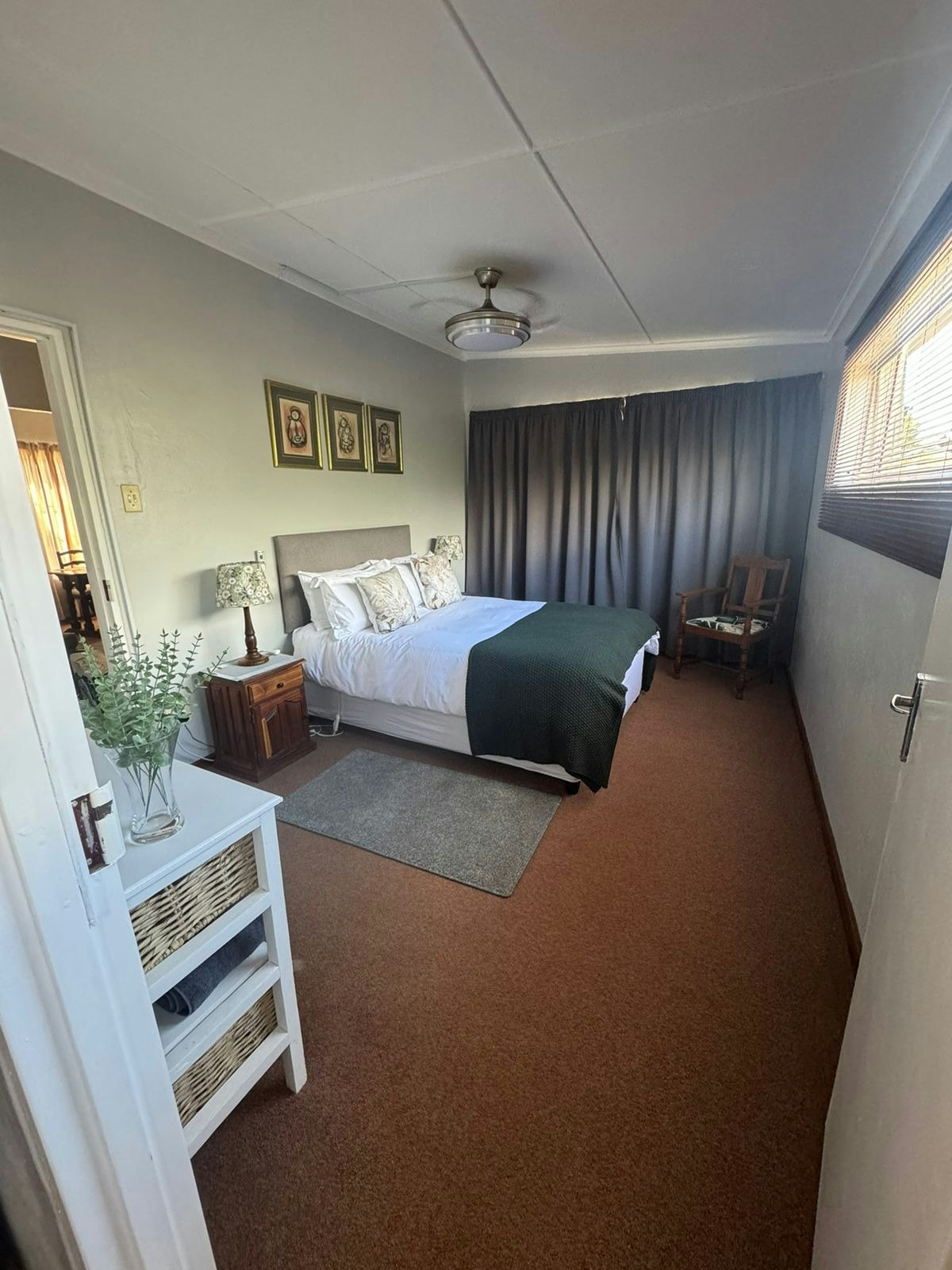 Burgersdorp Accommodation - LekkeSlaap