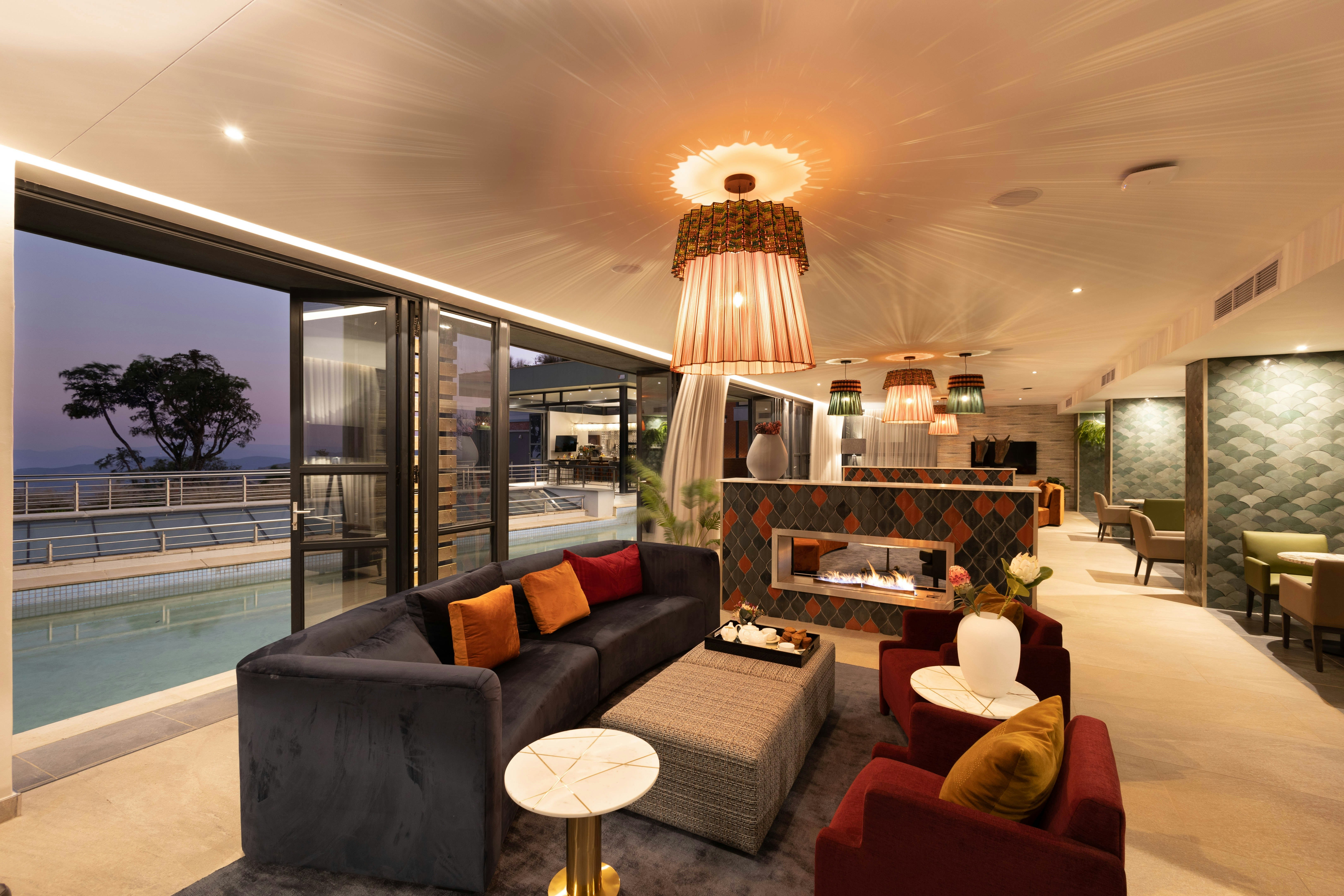 Angels View Hotel | LekkeSlaap