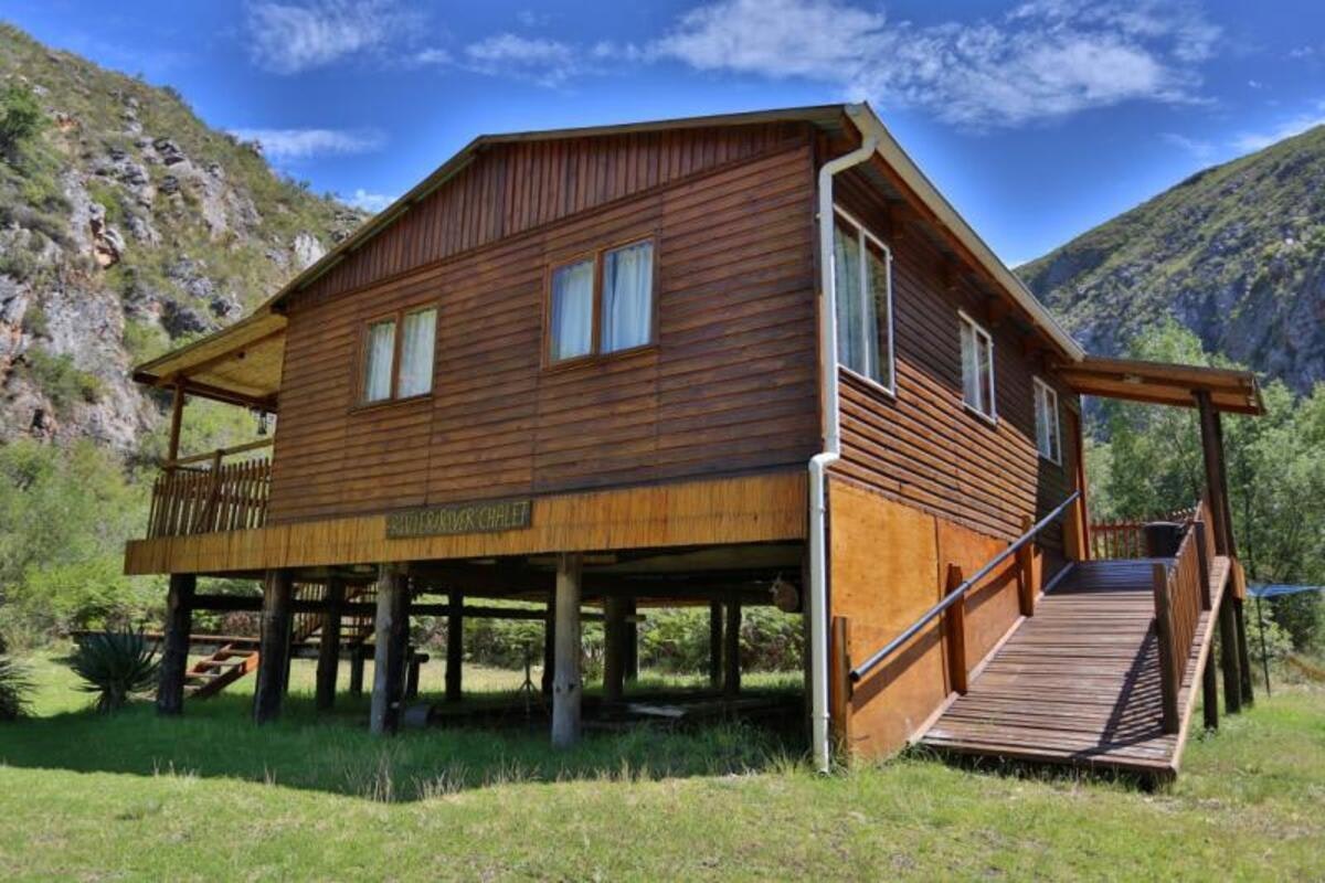 River Chalet | LekkeSlaap