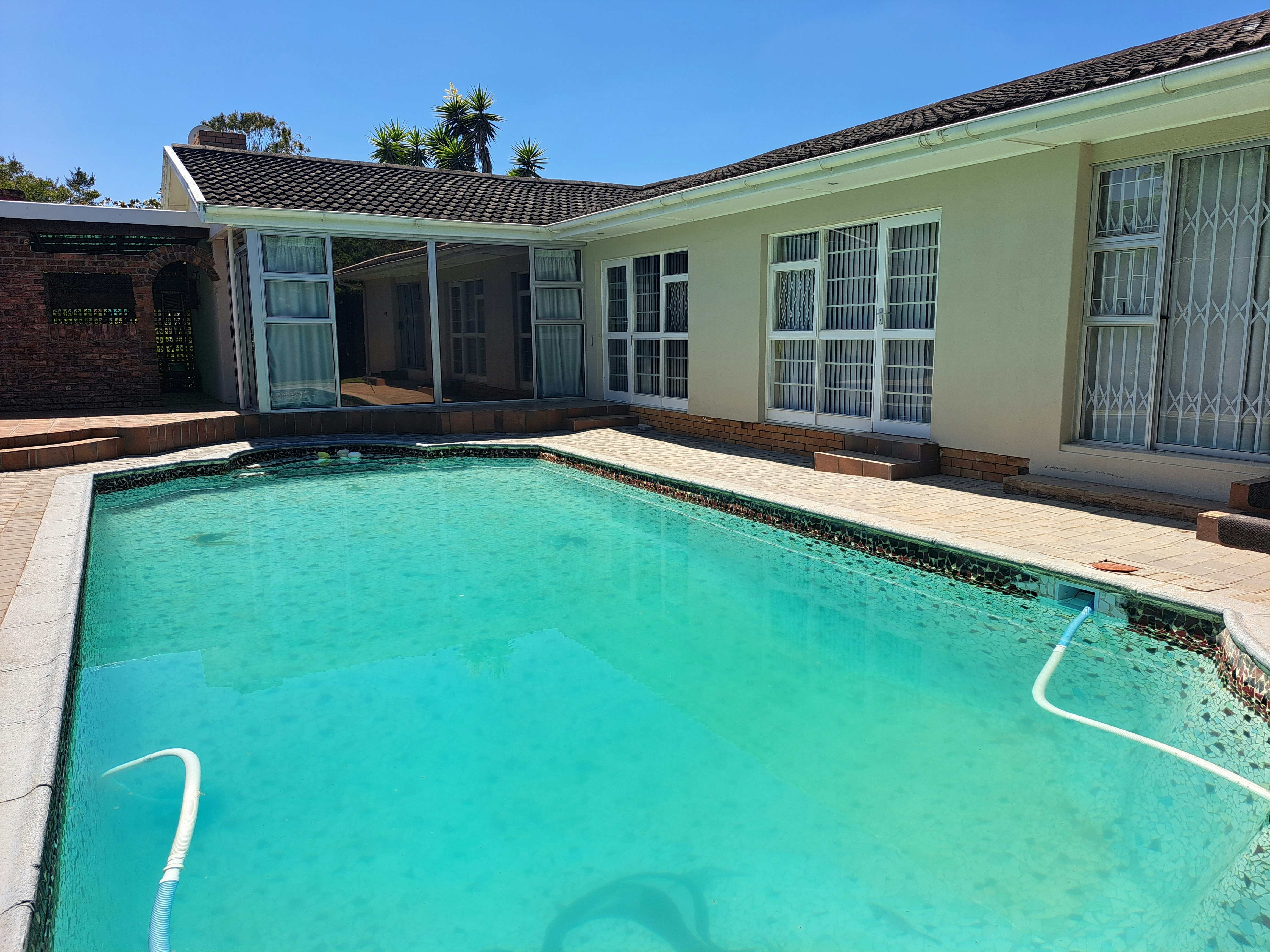 Beachview Accommodation - LekkeSlaap