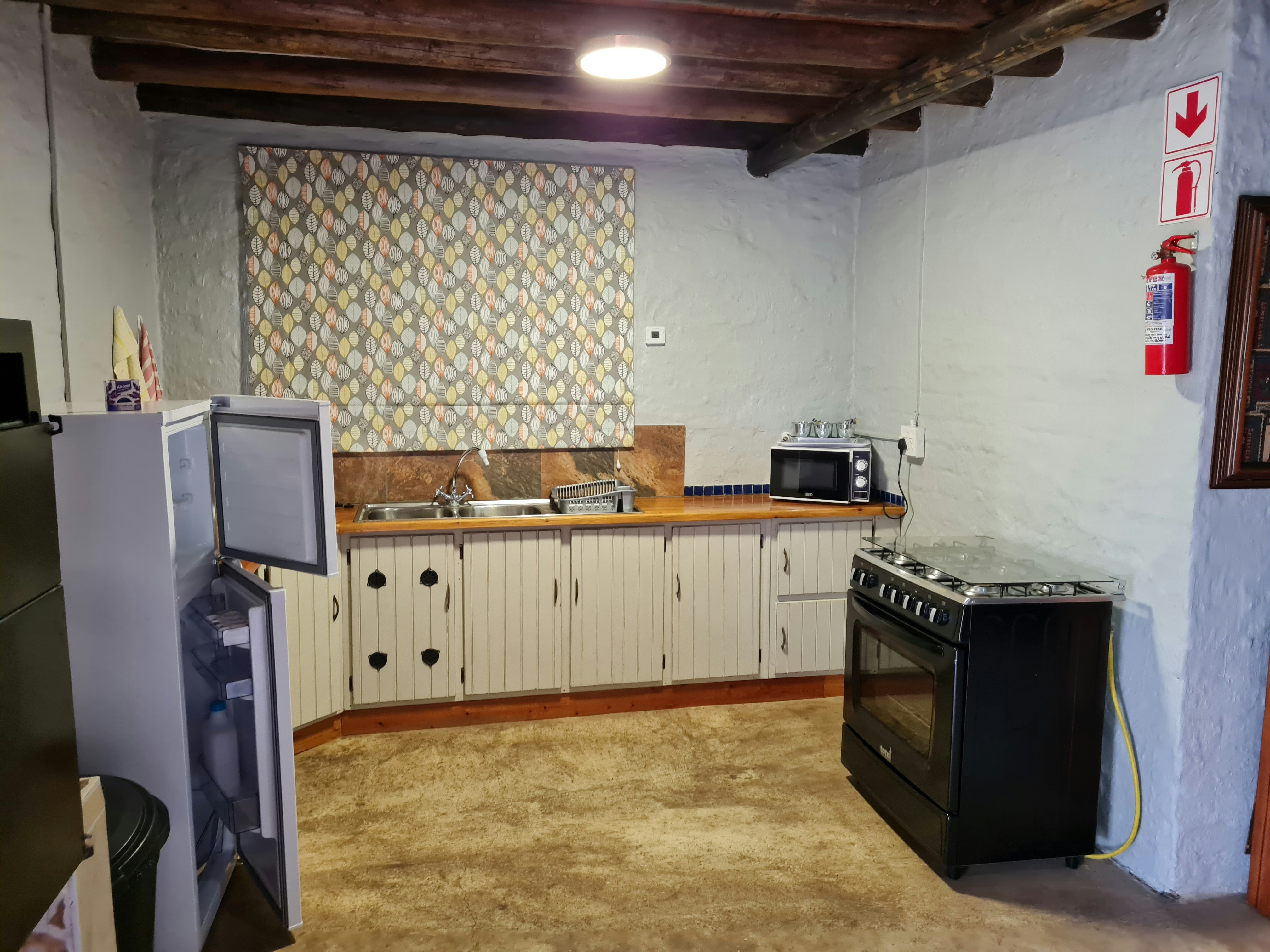 BassFeather Country Lodge | LekkeSlaap