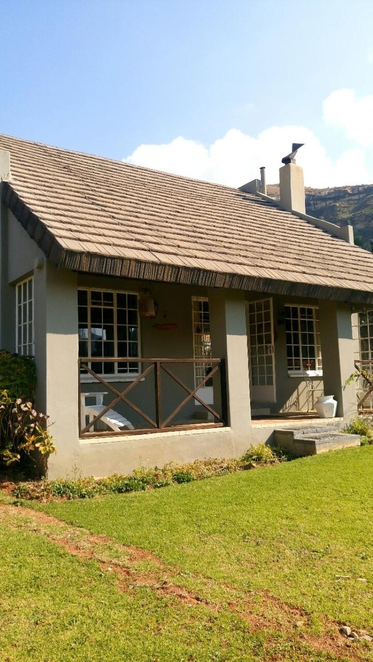 Bergvliet House and Cottages | LekkeSlaap