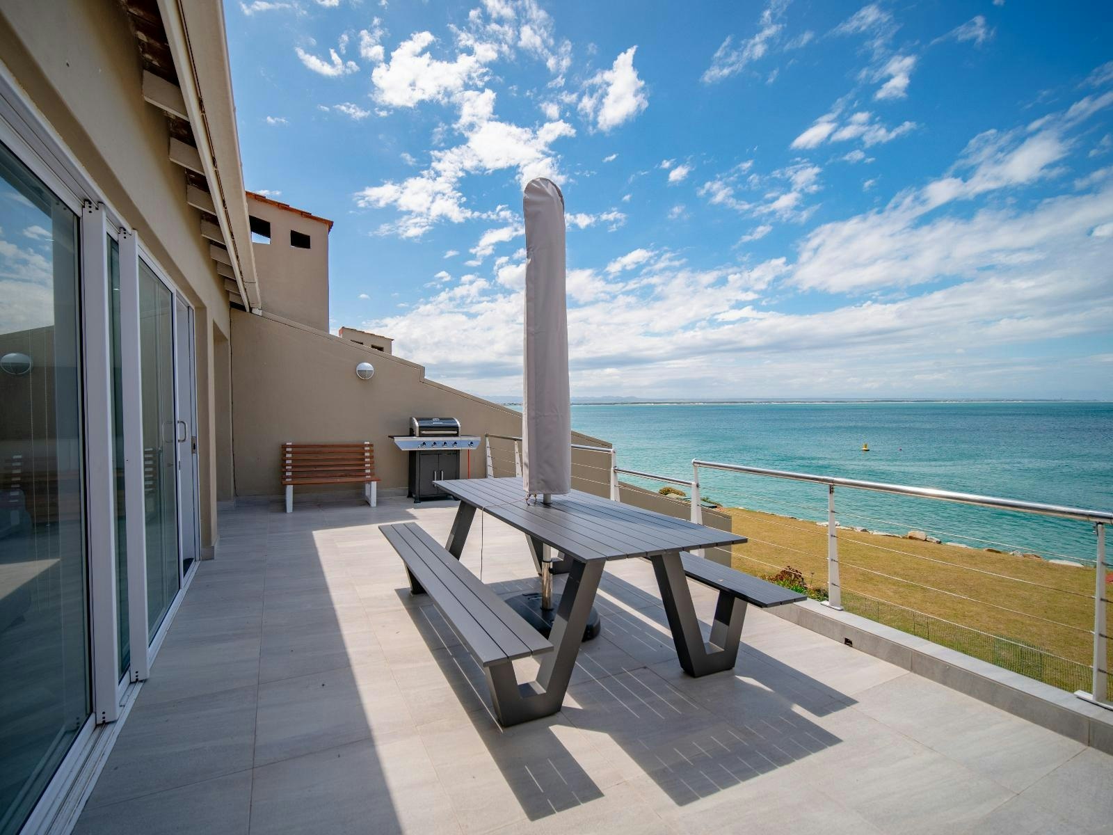 Port Island Apartment- 7c Deluxe | Tariewe
