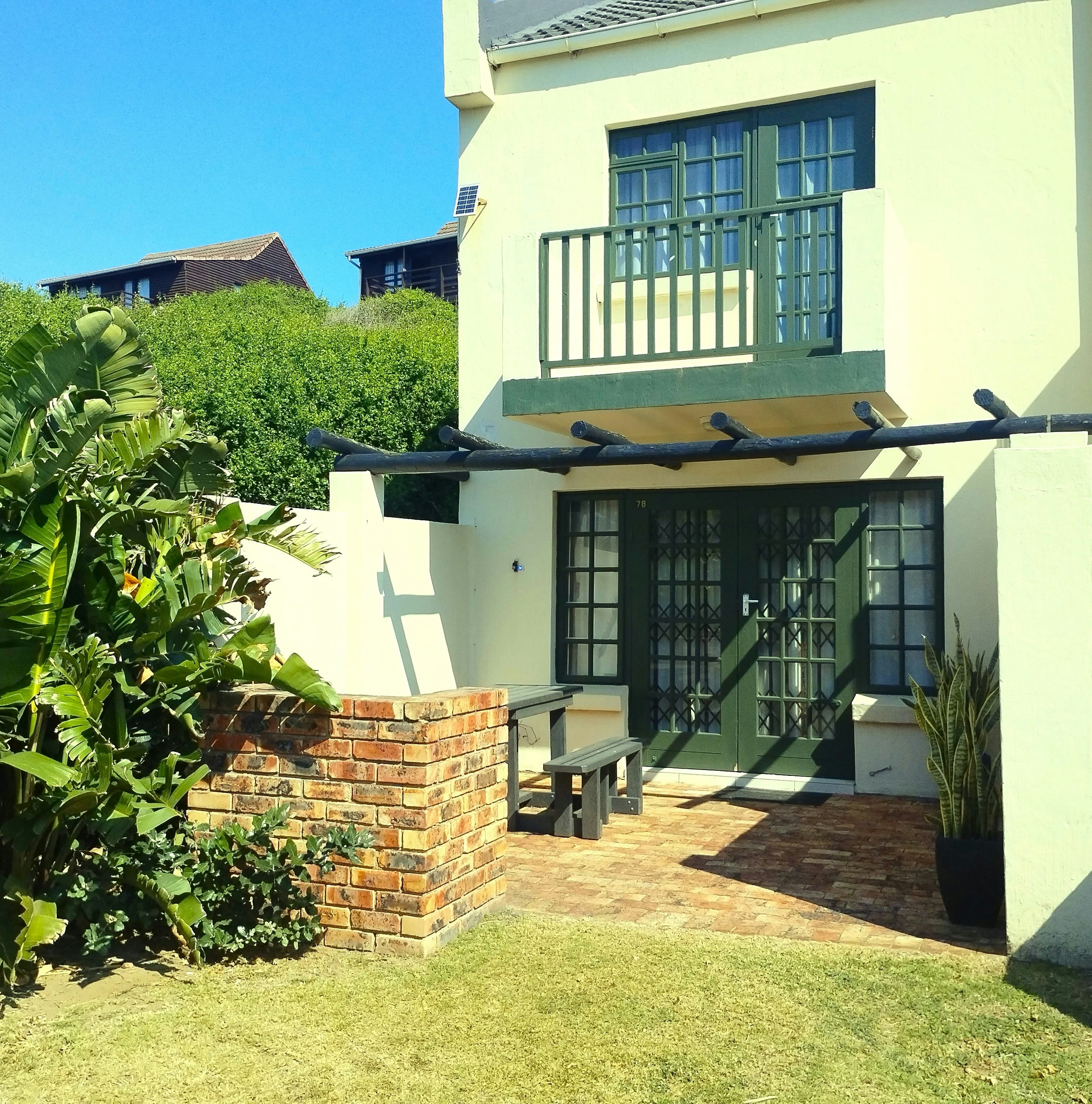 Beachfront Accommodation - LekkeSlaap