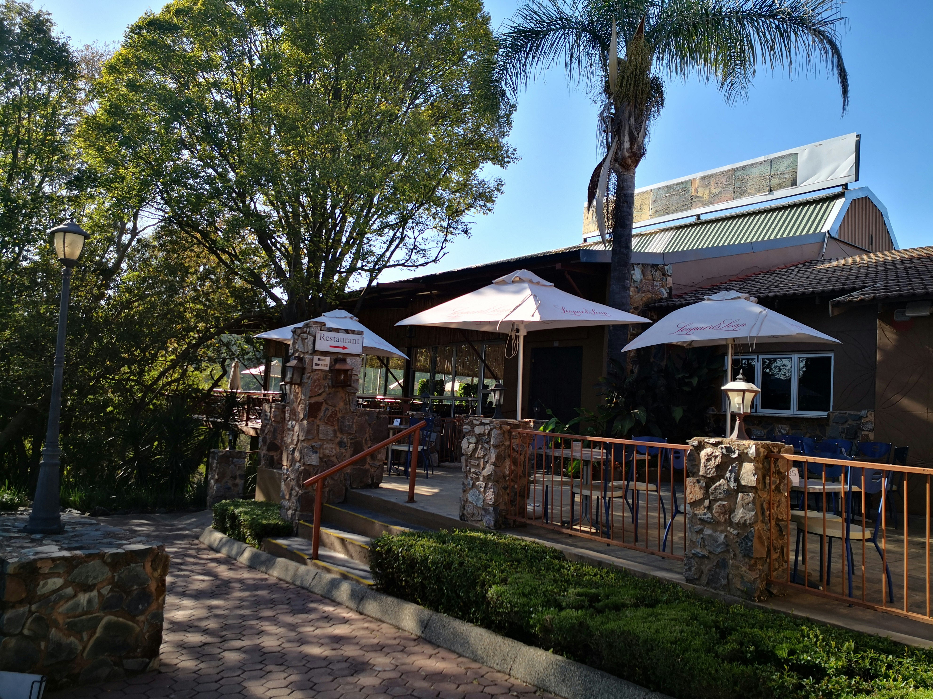 Riverstone Lodge | LekkeSlaap