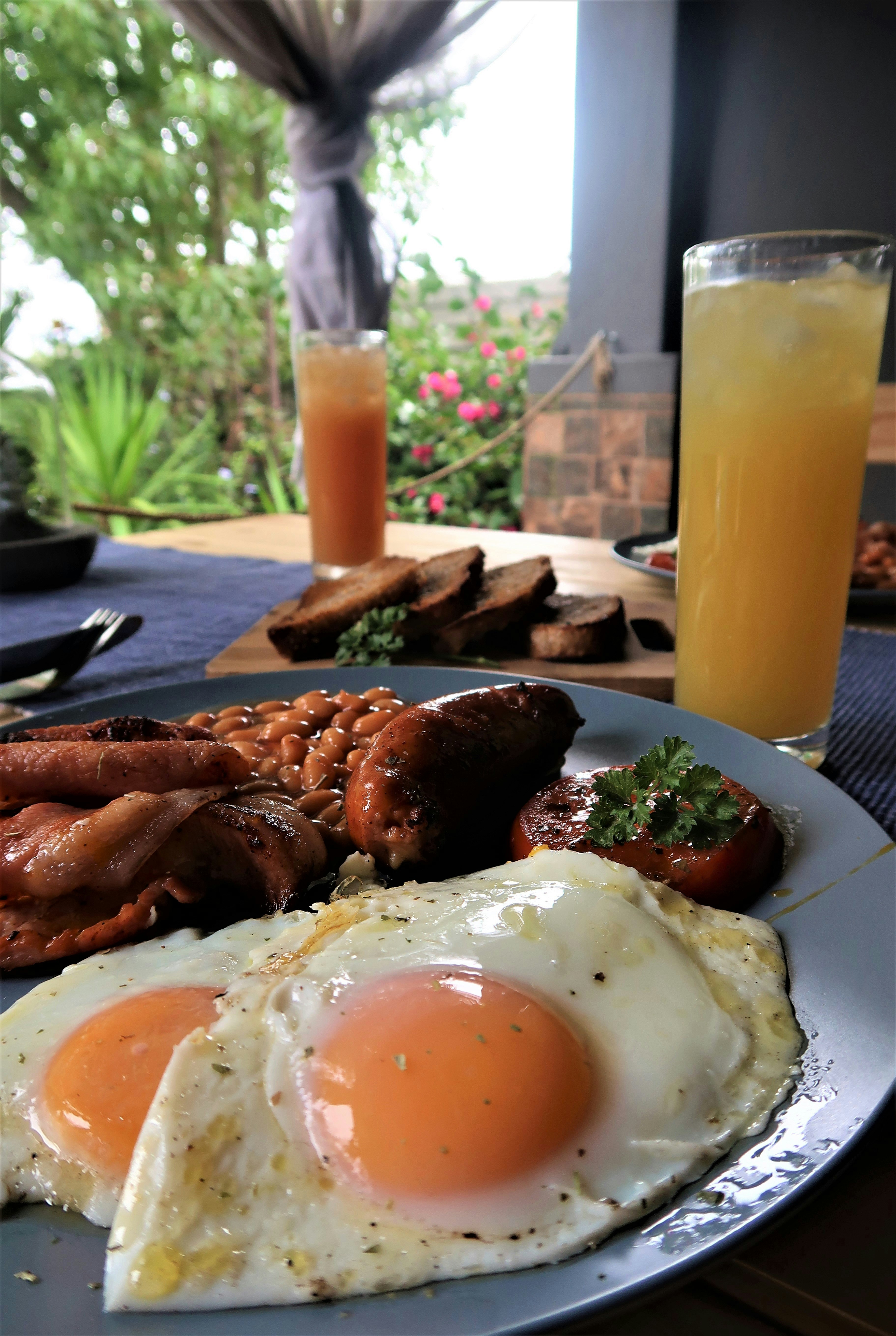 Karoozin Village | LekkeSlaap