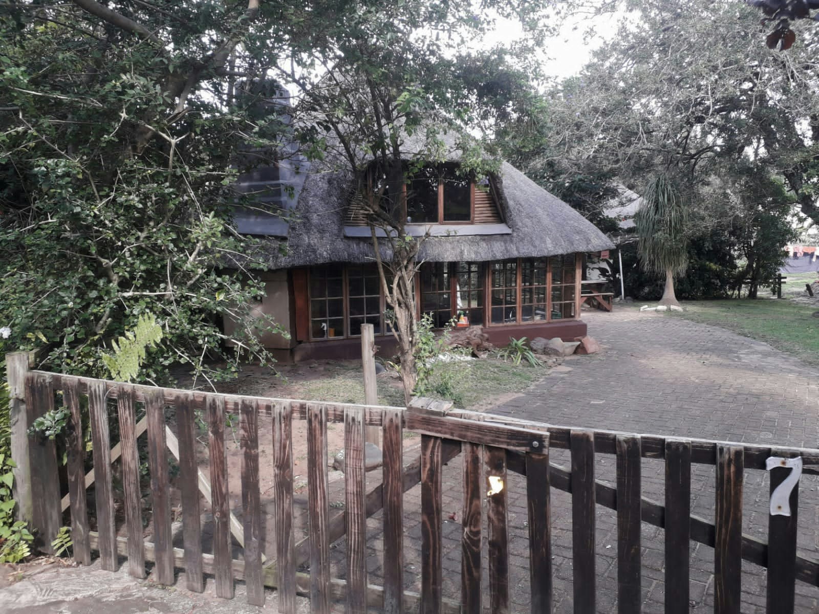 Mtwalume Accommodation - LekkeSlaap