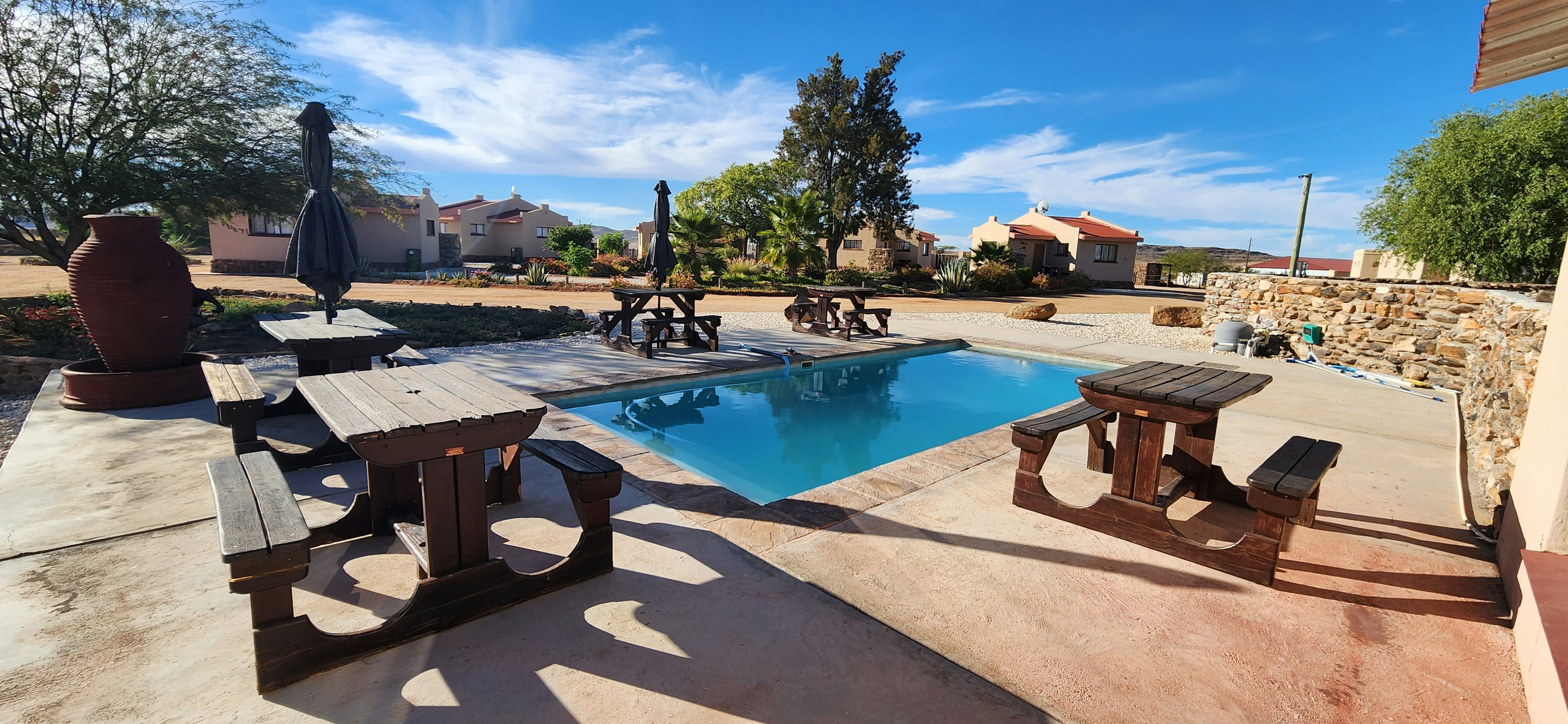 Pofadder Lodge by Country Hotels | LekkeSlaap